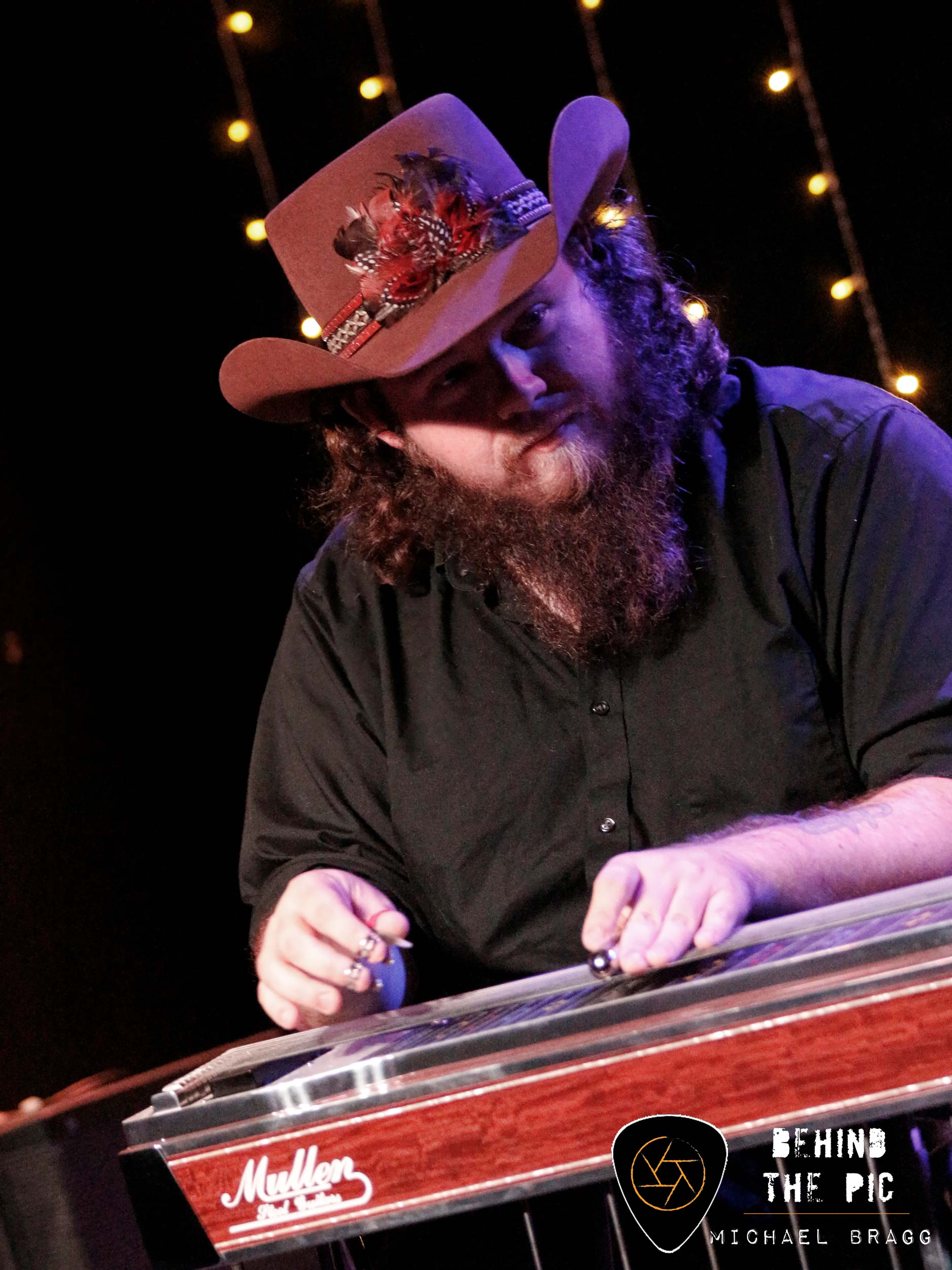 Ward Davis @ Radio Room – Behind The Pic