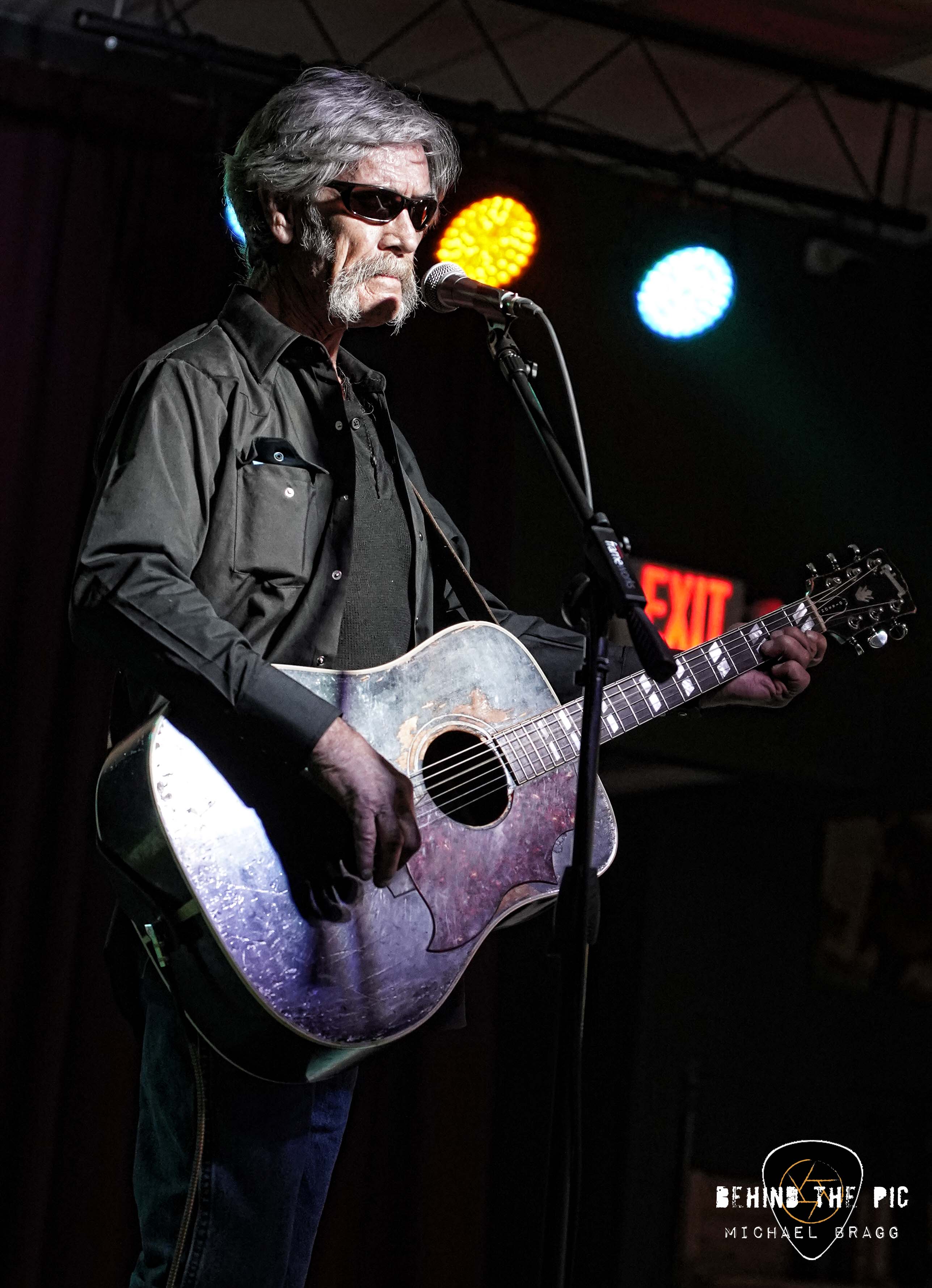 Photo Gallery: Billy Don Burns at Powdersville Pub – Behind The Pic